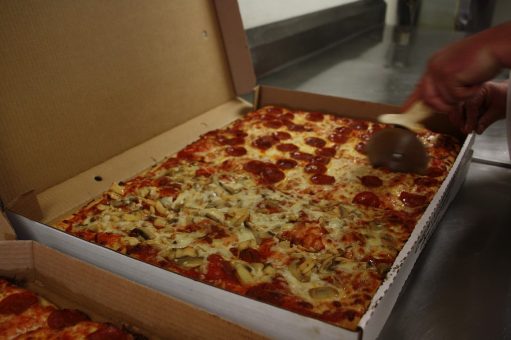 Fresh Custom Made Pizza | Pudgie's Pizza Corning